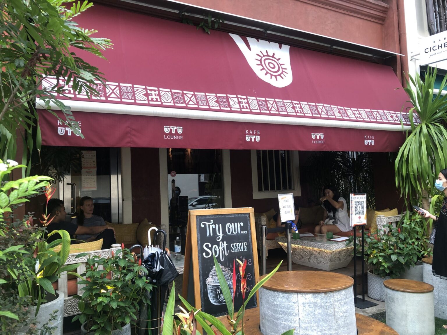 シンガポールで唯一のアフリカンカフェ Kafe UTU